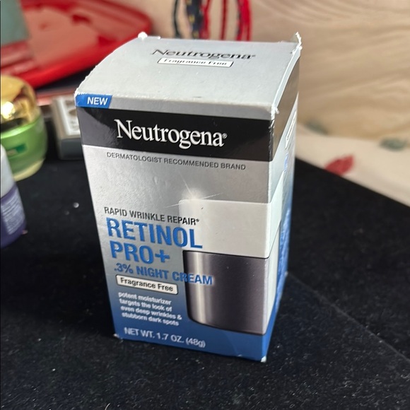 Neutrogena | Hair | Neutrogena Retinol Pro Night Cream Blue And Silver ...